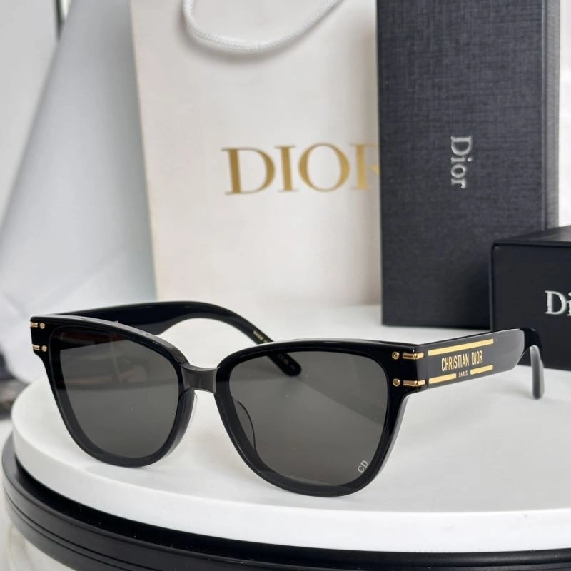 Top match Christian Dior Sunglasses