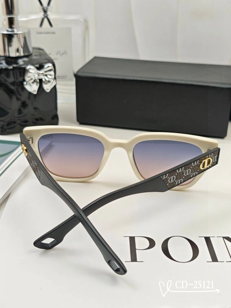 High fidelity Christian Dior Sunglasses