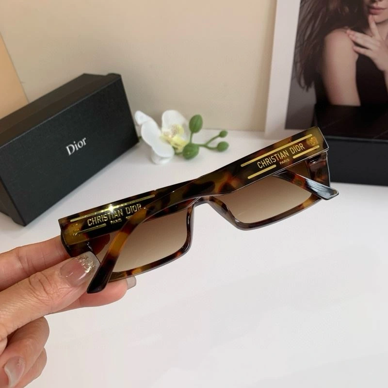 Low-cost Christian Dior Sunglasses