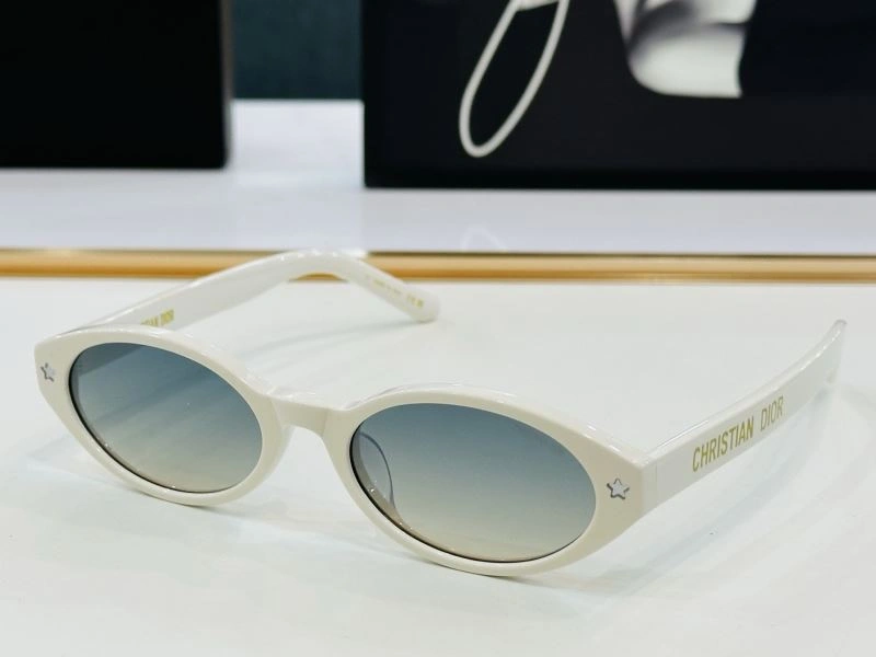 Precise copy Christian Dior Sunglasses