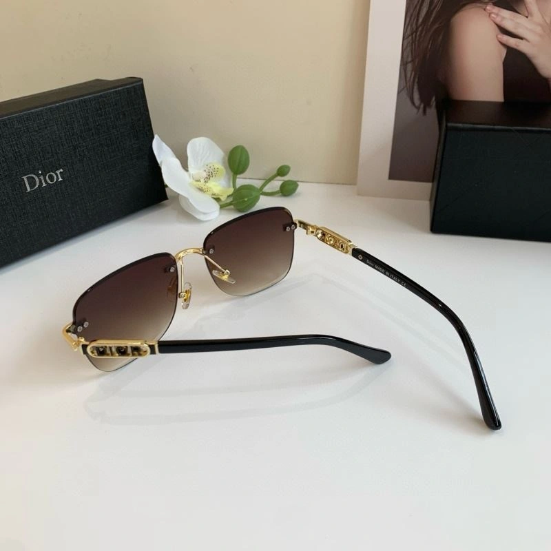 Low-cost Christian Dior Sunglasses