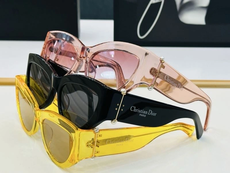 High fidelity Christian Dior Sunglasses