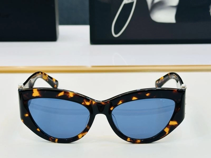 High fidelity Christian Dior Sunglasses