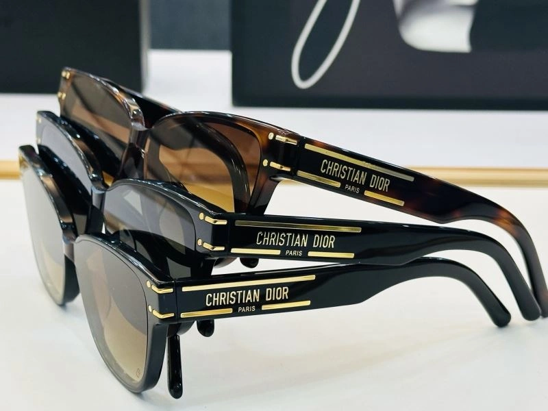 Top mirror Christian Dior Sunglasses