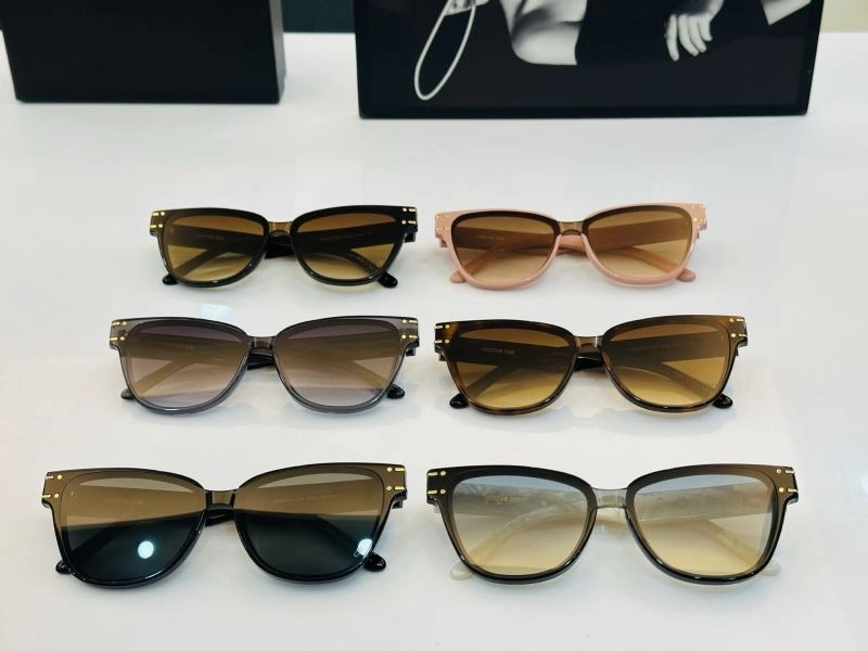 Top mirror Christian Dior Sunglasses