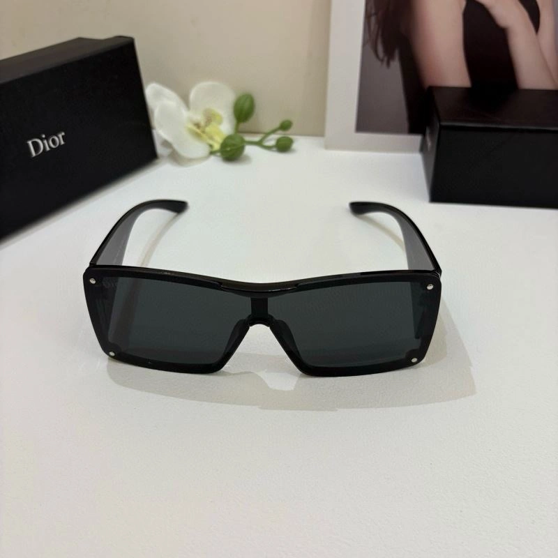 Precise copy Christian Dior Sunglasses
