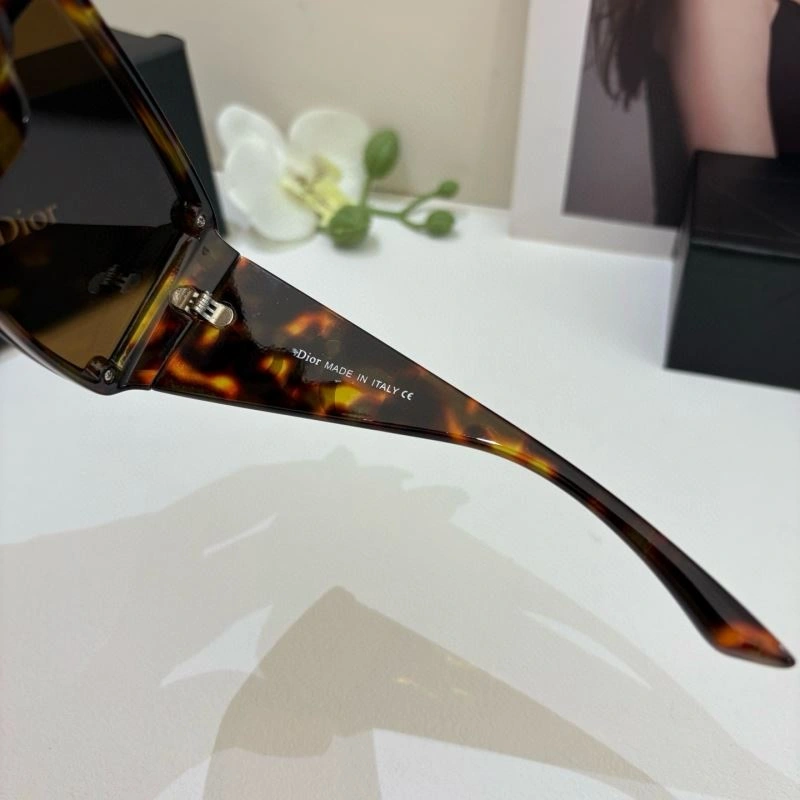 Exact replica Christian Dior Sunglasses