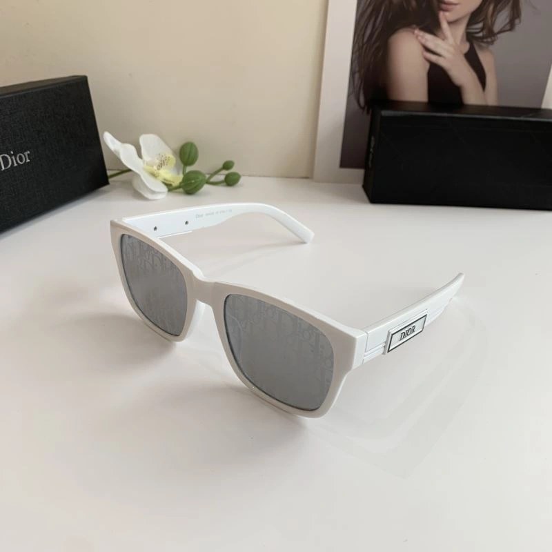Exact replica Christian Dior Sunglasses