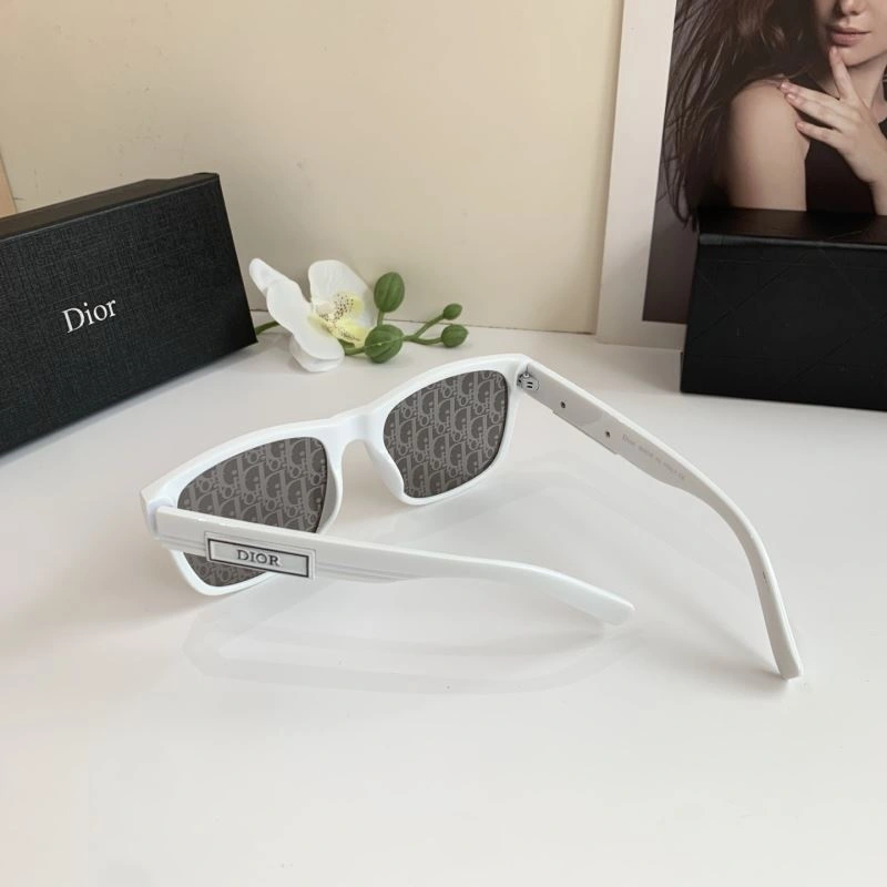 Exact replica Christian Dior Sunglasses