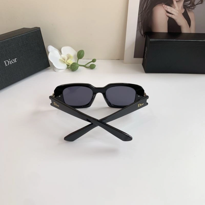 High fidelity Christian Dior Sunglasses