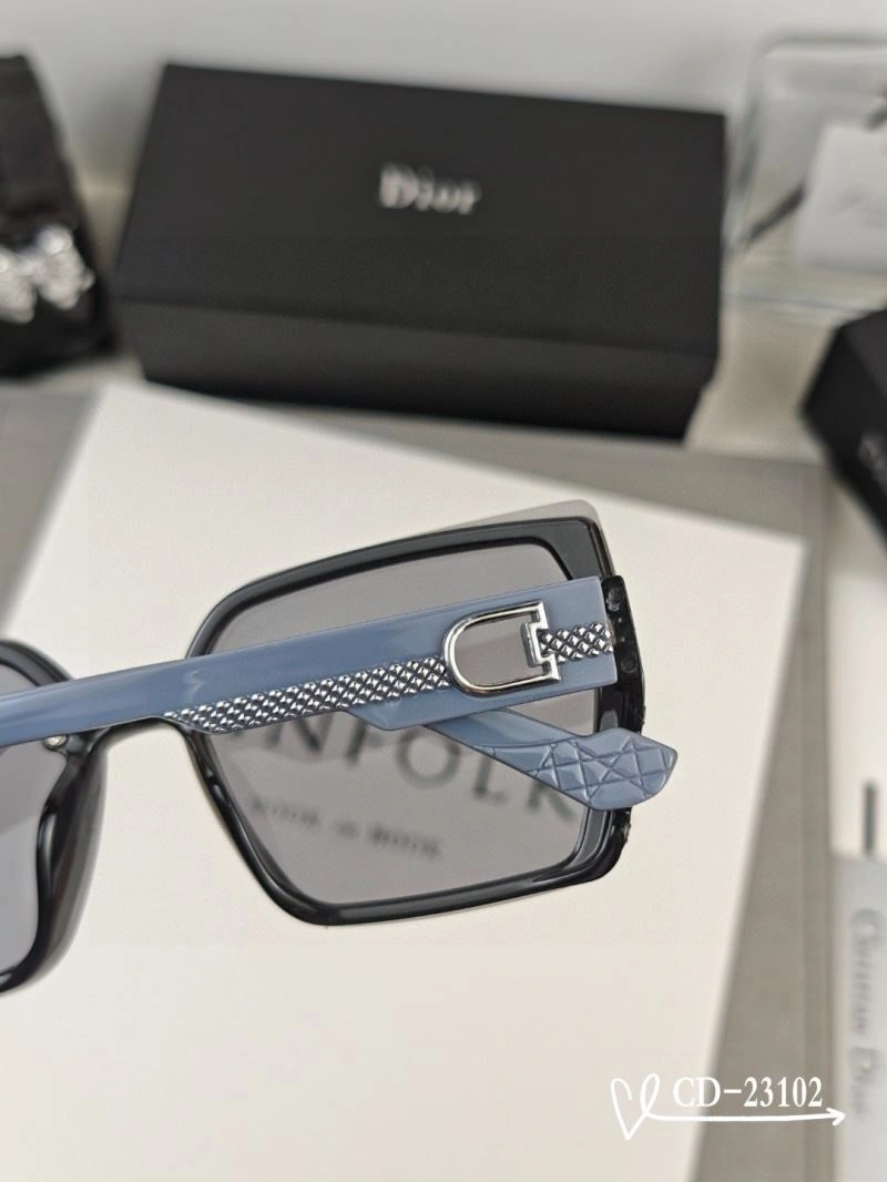 High fidelity Christian Dior Sunglasses
