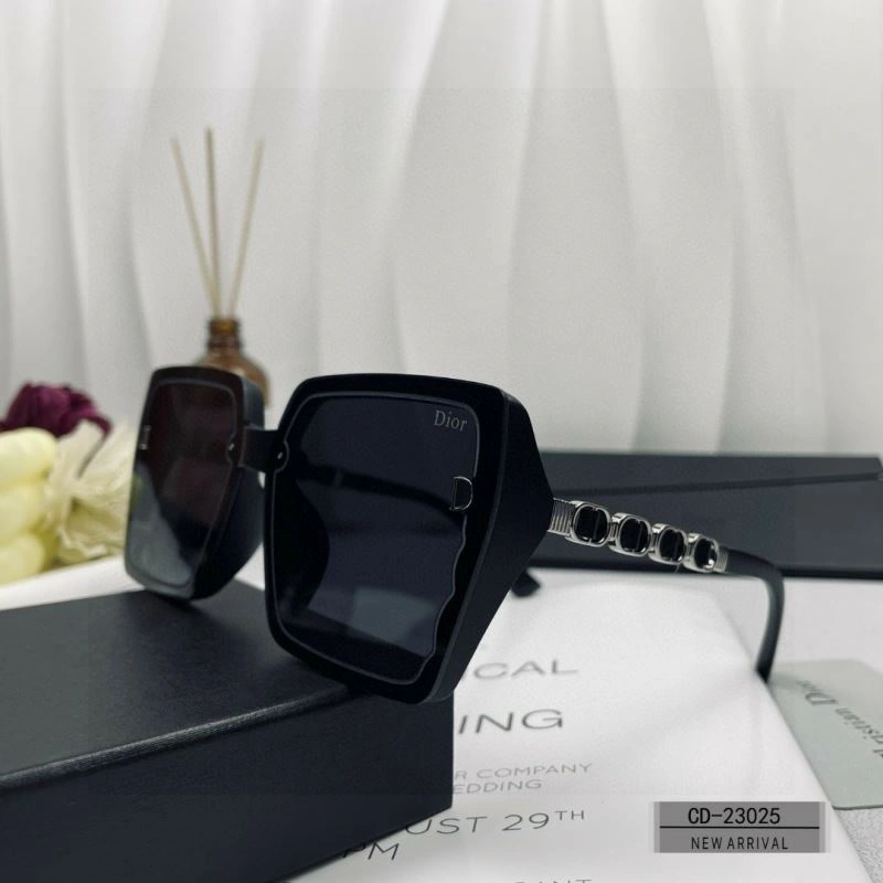 Precise copy Christian Dior Sunglasses
