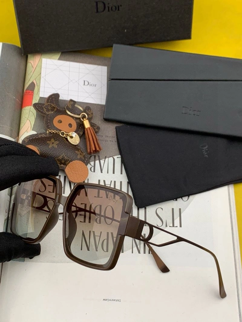 Low-cost Christian Dior Sunglasses