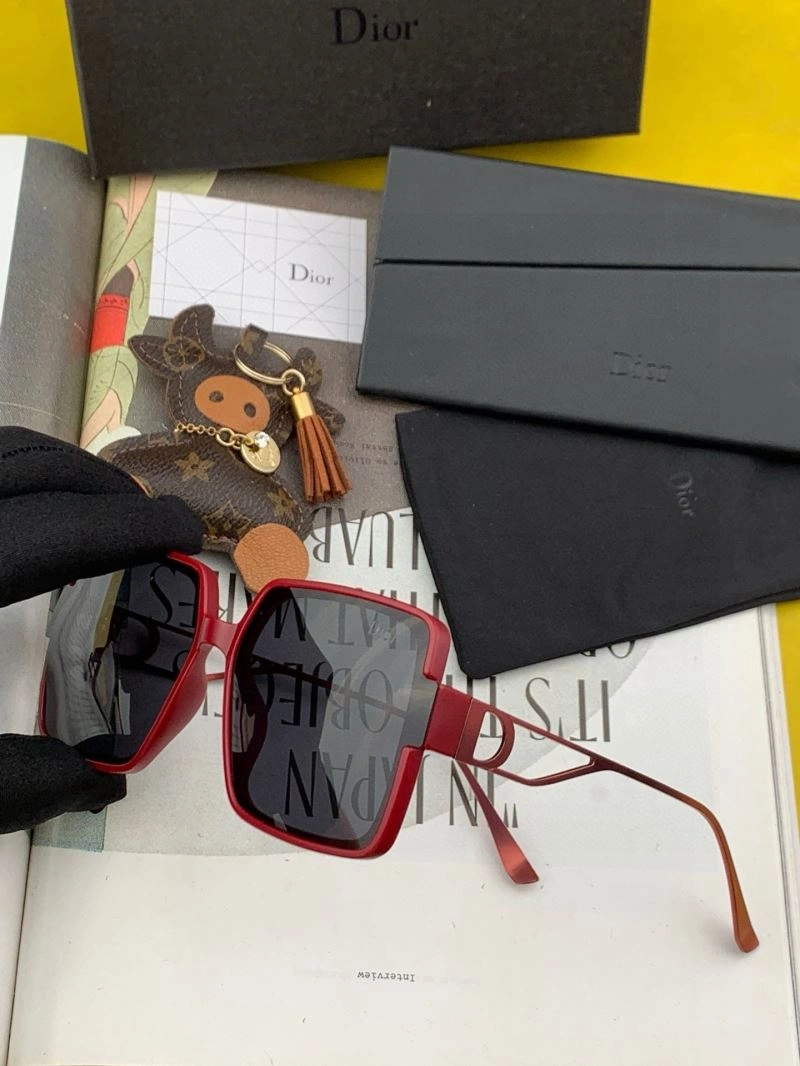 Low-cost Christian Dior Sunglasses