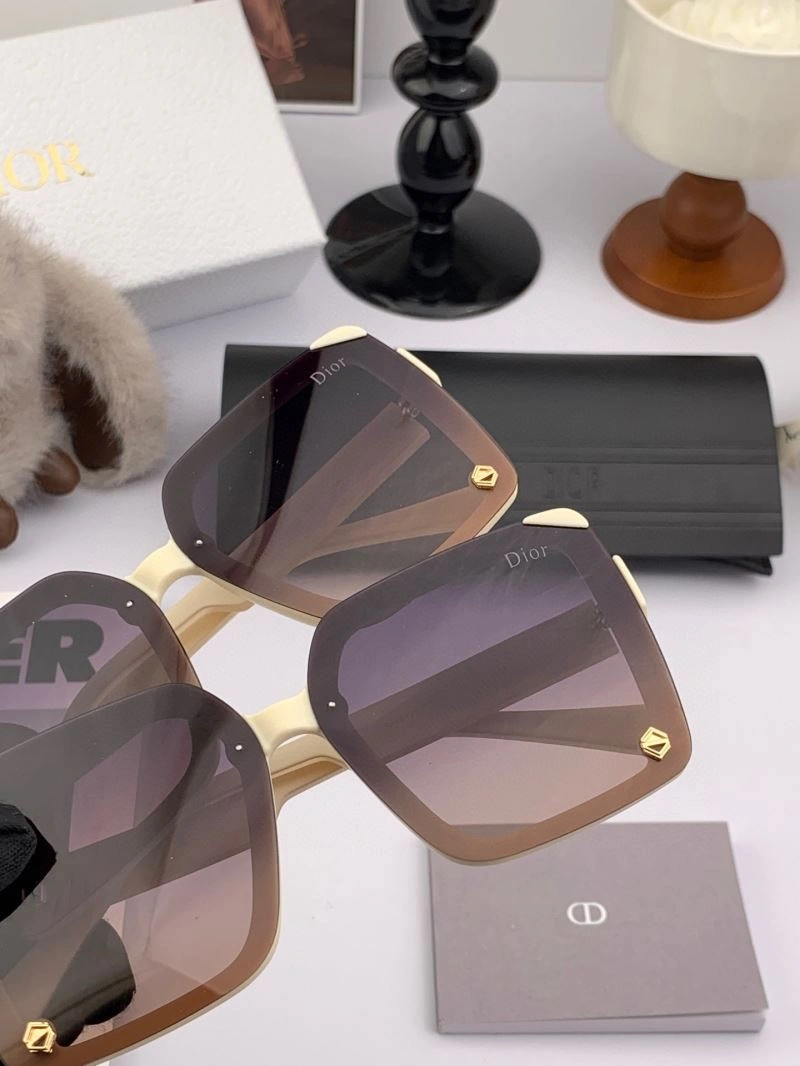 Precise copy Christian Dior Sunglasses