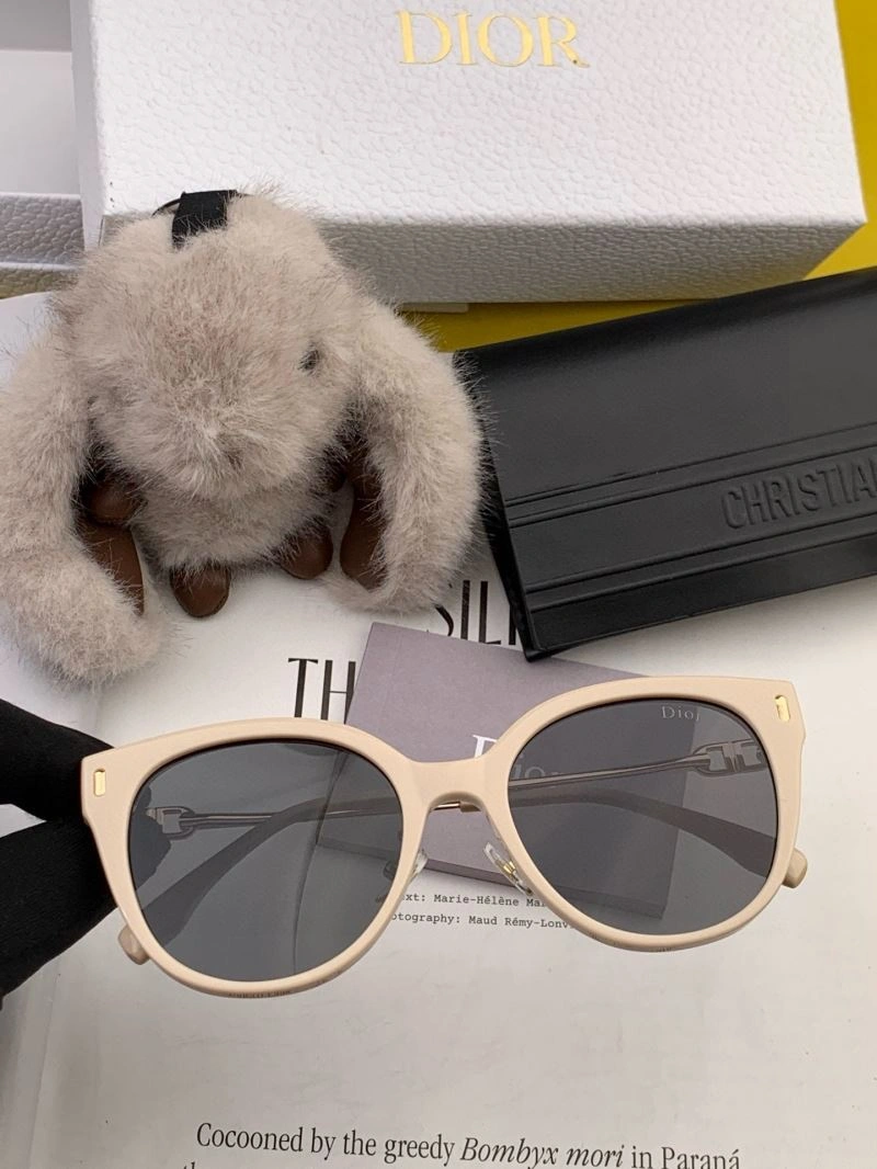 Exact replica Christian Dior Sunglasses