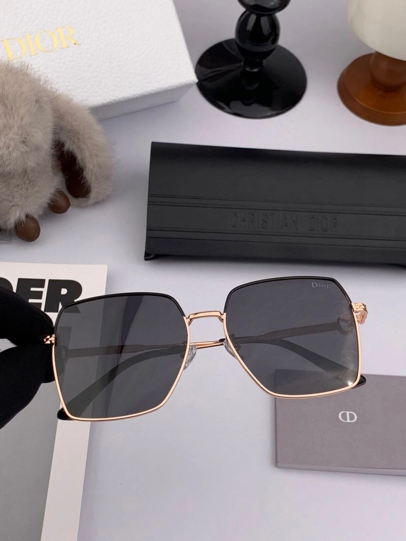 High fidelity Christian Dior Sunglasses