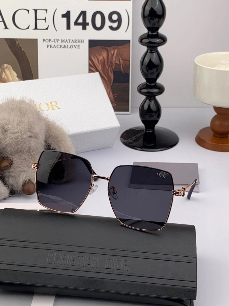 High fidelity Christian Dior Sunglasses