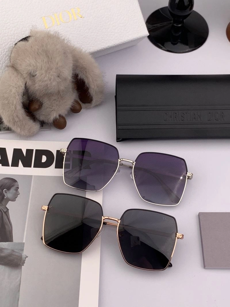 High fidelity Christian Dior Sunglasses