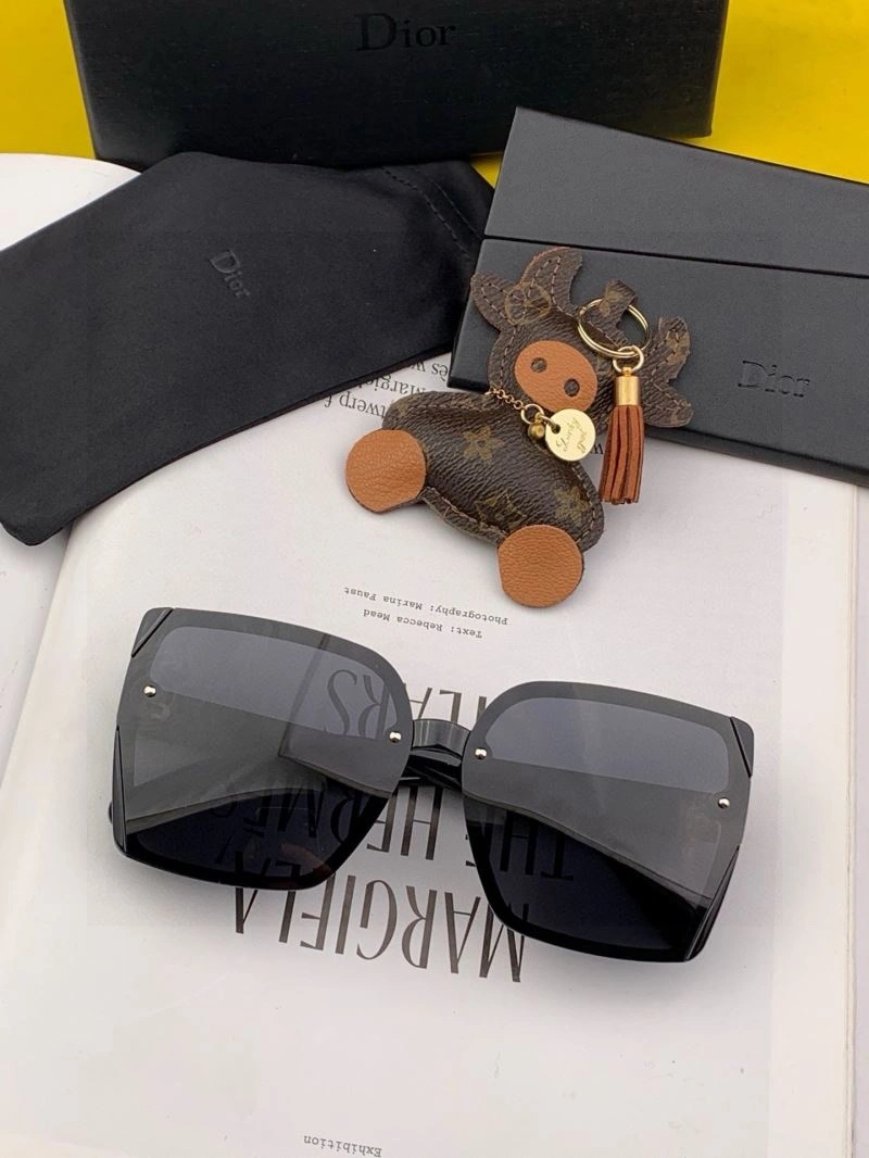 Top match Christian Dior Sunglasses