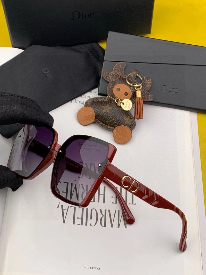 Top match Christian Dior Sunglasses