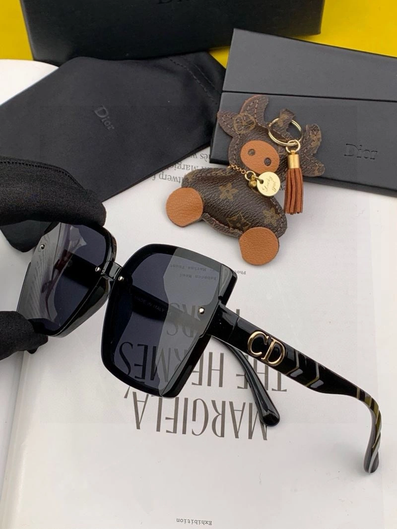 Top match Christian Dior Sunglasses