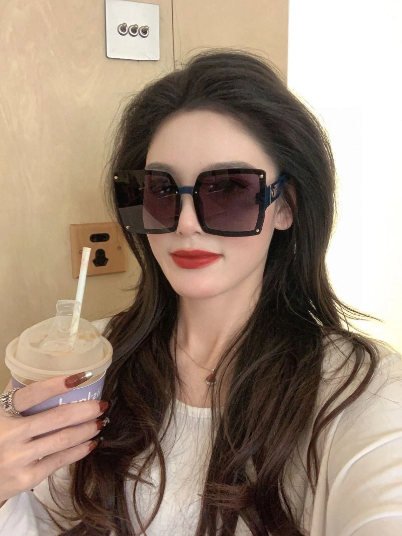 Exact replica Christian Dior Sunglasses