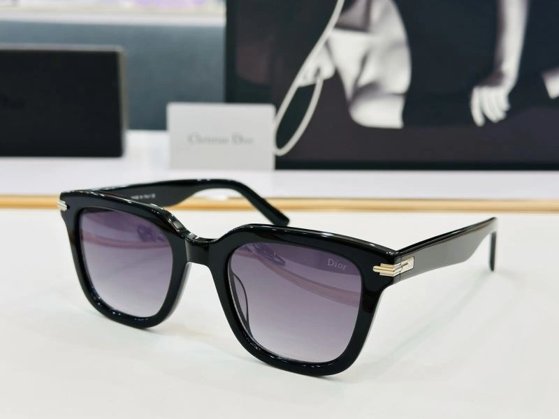 Legit Christian Dior Sunglasses