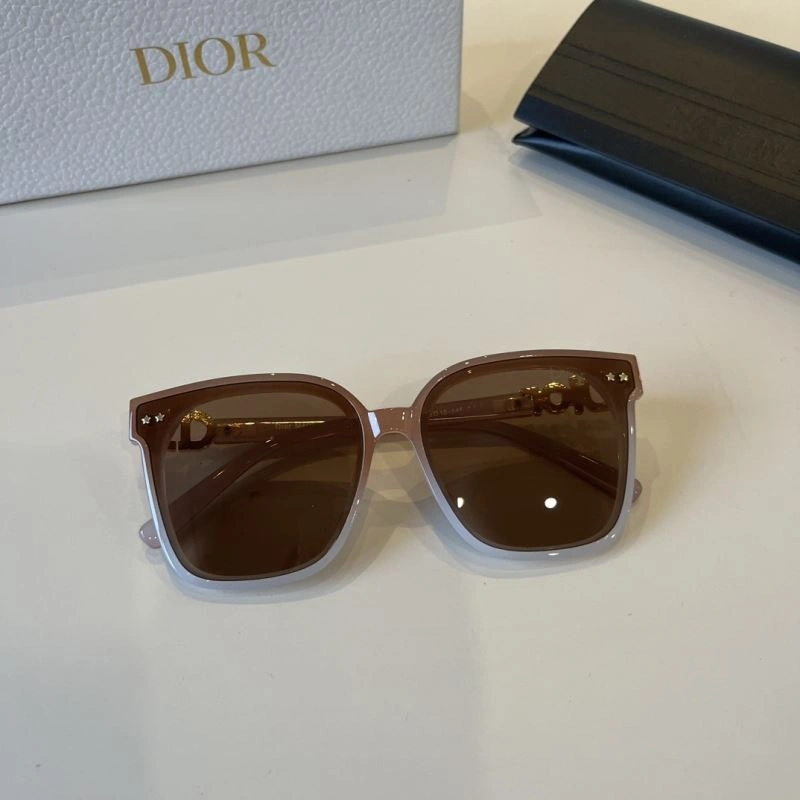 Exact replica Christian Dior Sunglasses