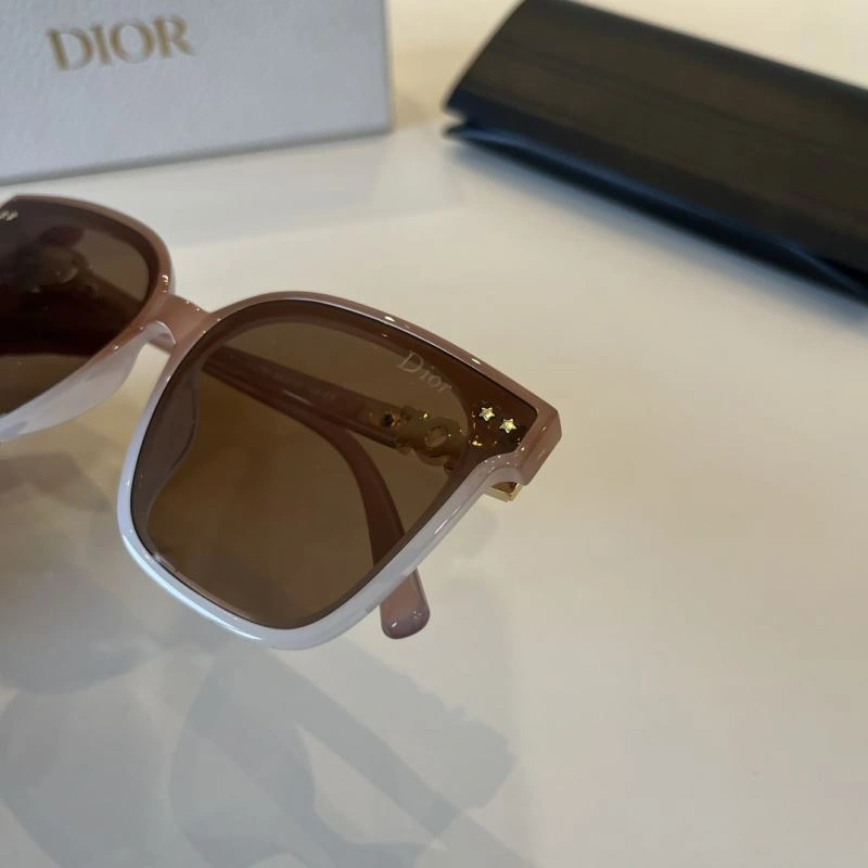 Exact replica Christian Dior Sunglasses