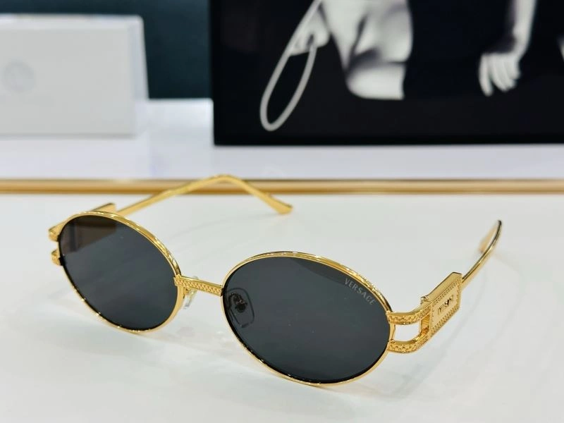 Reasonably priced Christian Dior Sunglasses