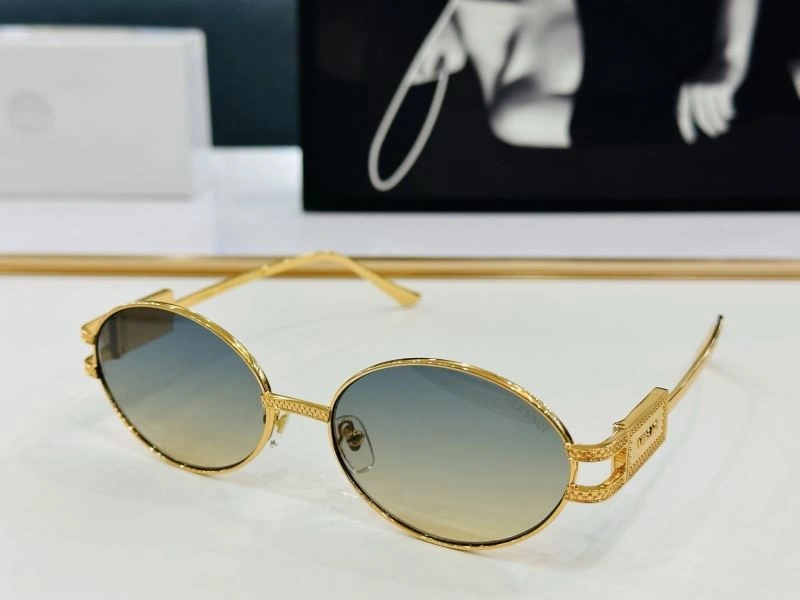 Reasonably priced Christian Dior Sunglasses