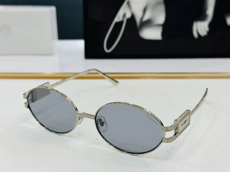 Reasonably priced Christian Dior Sunglasses