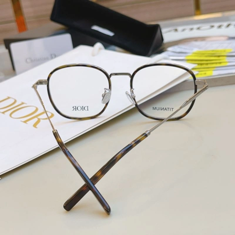 Indistinguishable Christian Dior Sunglasses