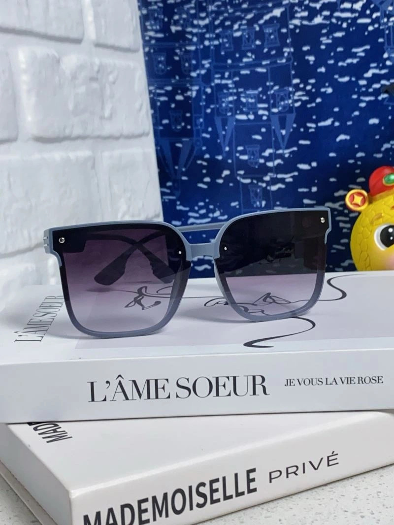 Low-cost Christian Dior Sunglasses