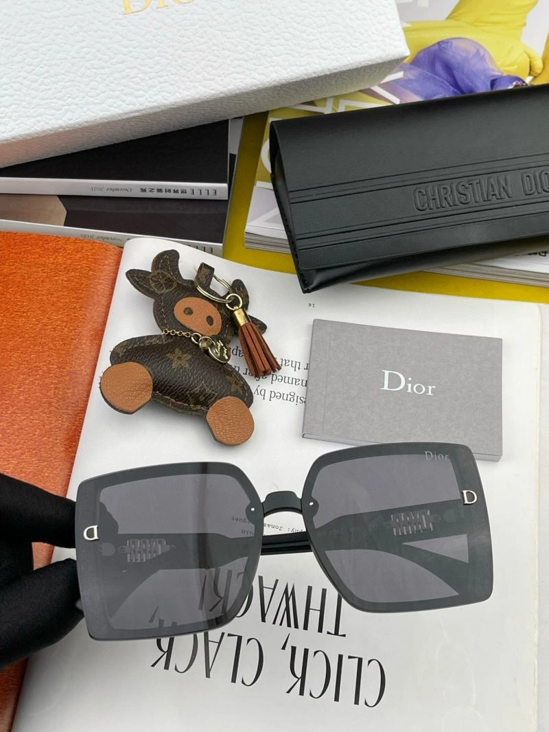 Mirror quality Christian Dior Sunglasses