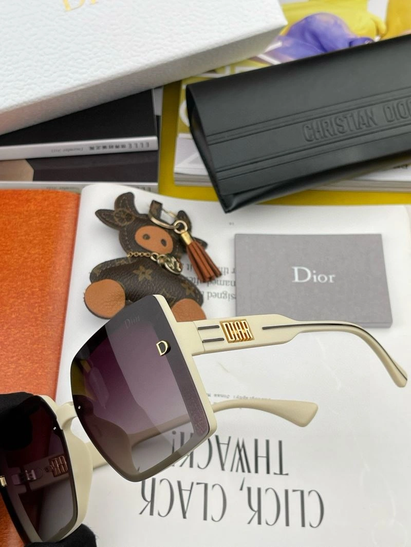 Mirror quality Christian Dior Sunglasses