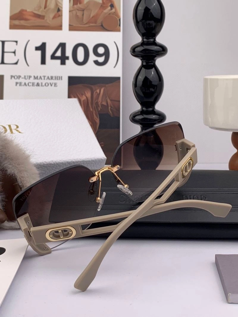 Precise copy Christian Dior Sunglasses