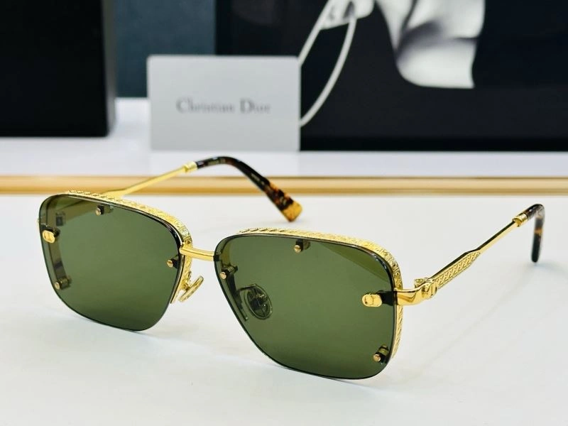 Indistinguishable Christian Dior Sunglasses