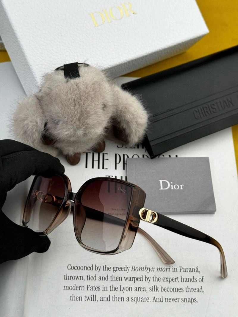 Exact replica Christian Dior Sunglasses