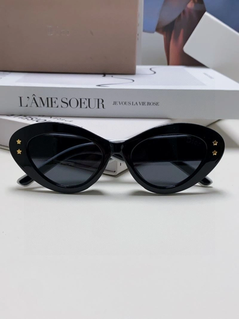 Low-cost Christian Dior Sunglasses