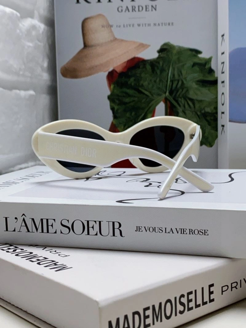 Exact replica Christian Dior Sunglasses
