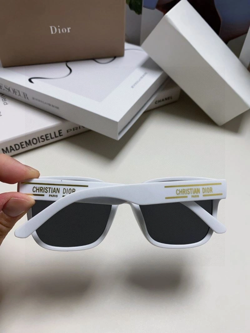Low-cost Christian Dior Sunglasses