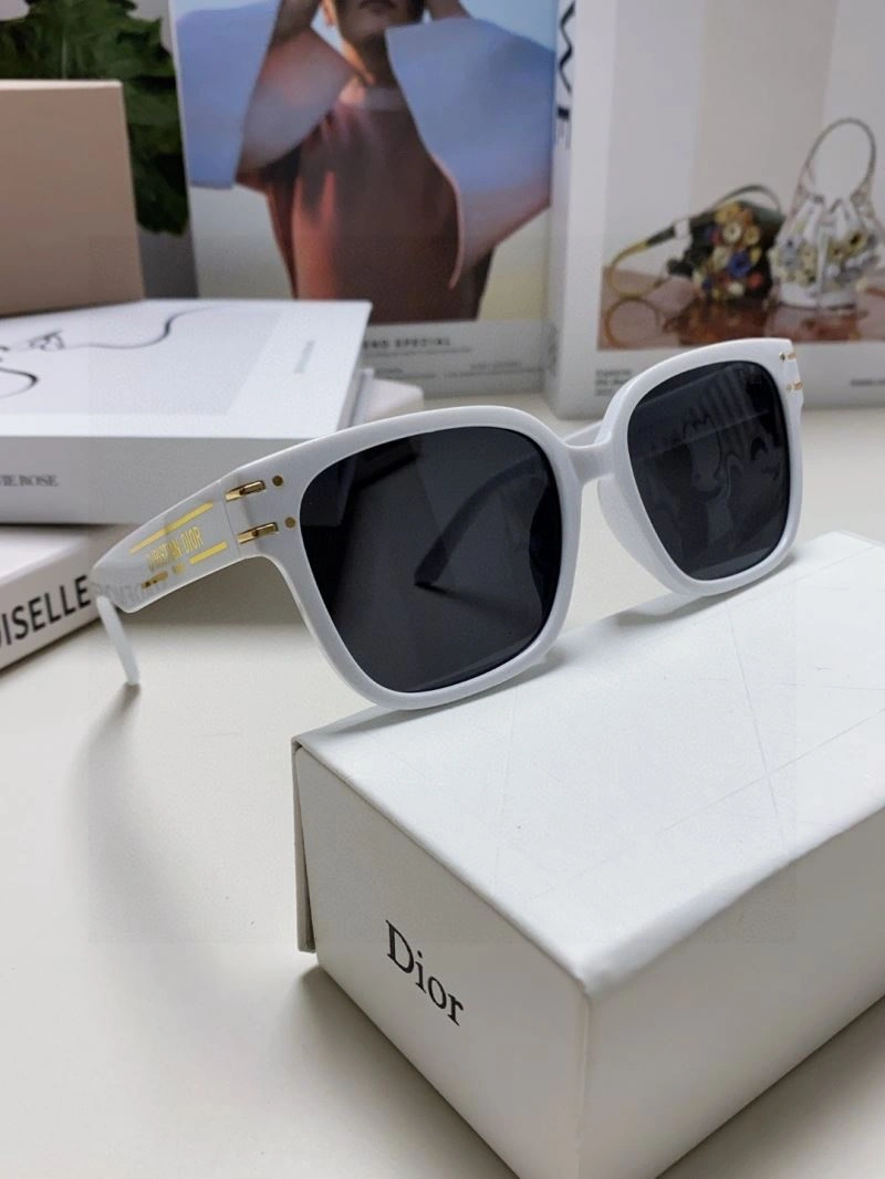 Low-cost Christian Dior Sunglasses