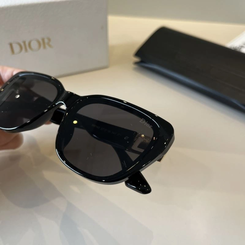 Bargain Christian Dior Sunglasses