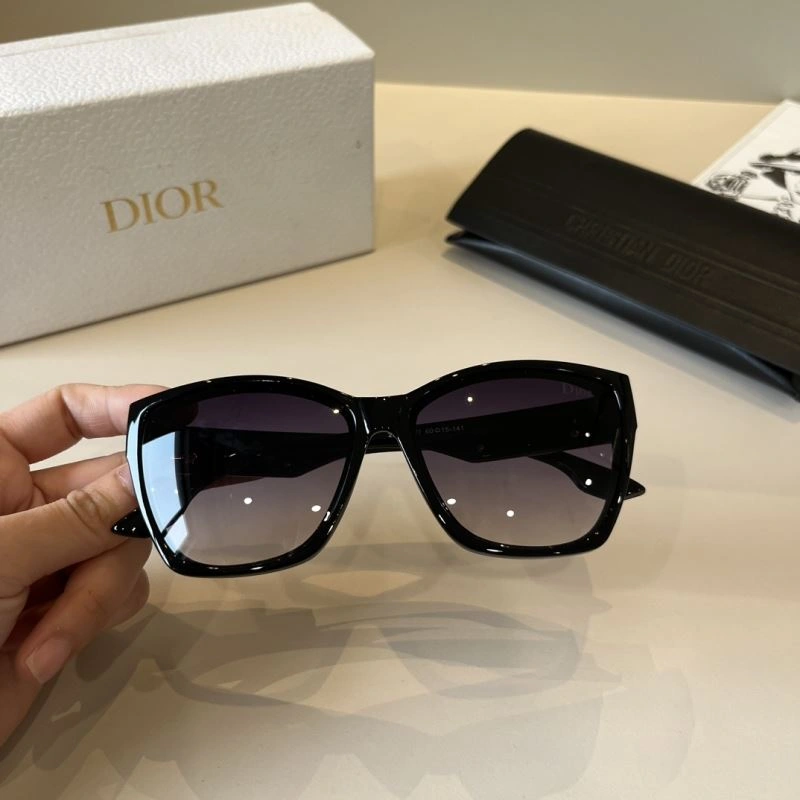 Low-cost Christian Dior Sunglasses