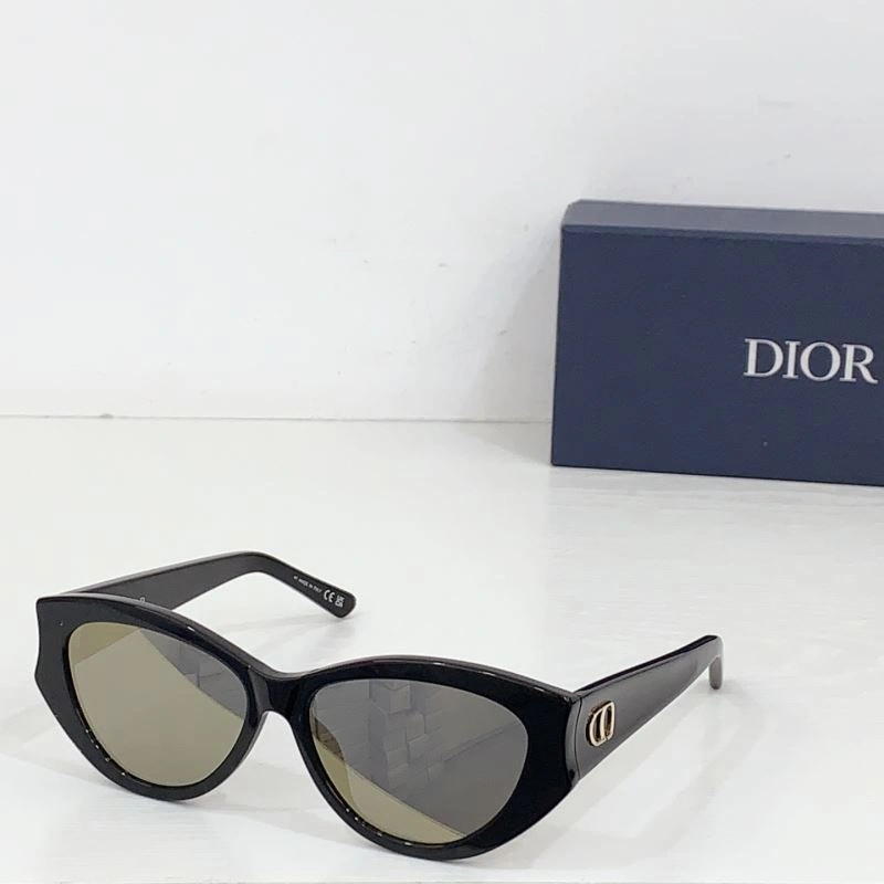 Indistinguishable Christian Dior Sunglasses