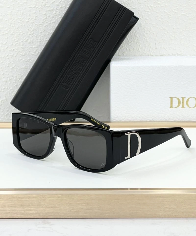 High fidelity Christian Dior Sunglasses