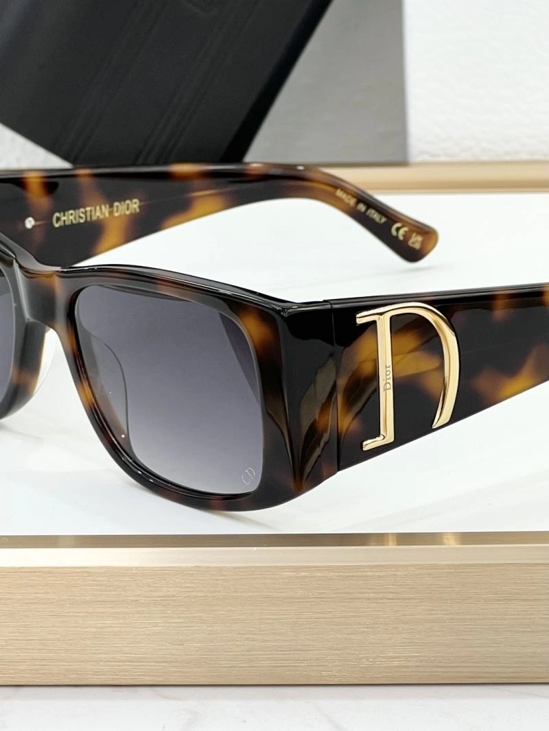 High fidelity Christian Dior Sunglasses