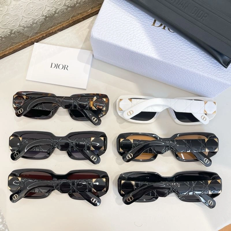 Accurate model Christian Dior Sunglasses